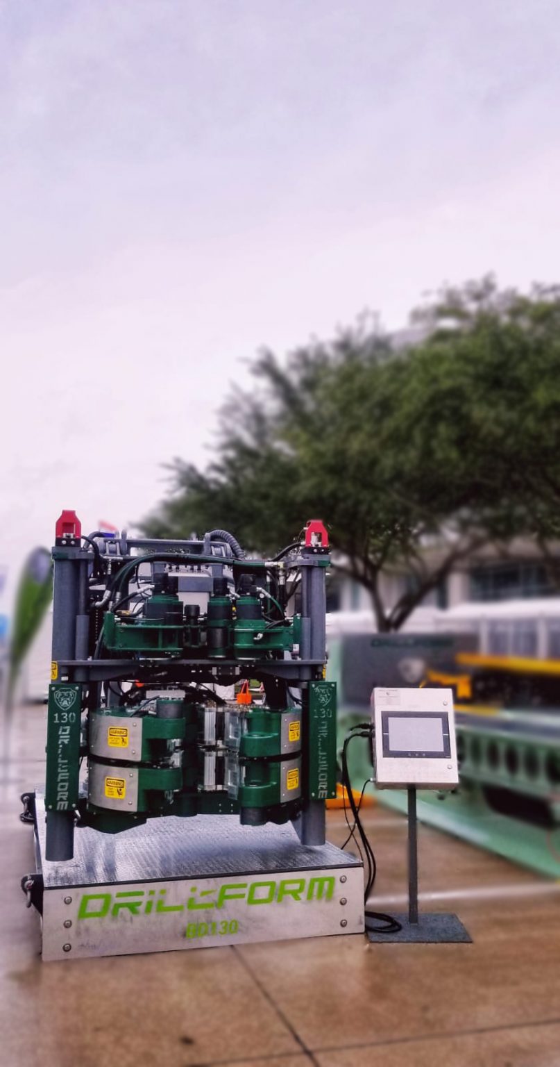 Equipment Feature: Drillform's Bulldog Service Rig Catwalks - Canadian ...