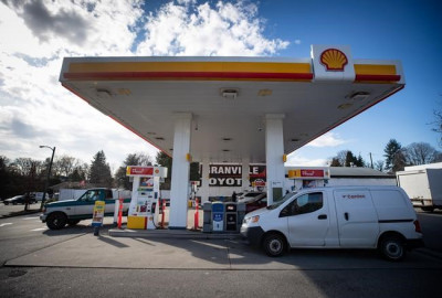 Shell Canada snapping up gas stations in preparation for energy ...