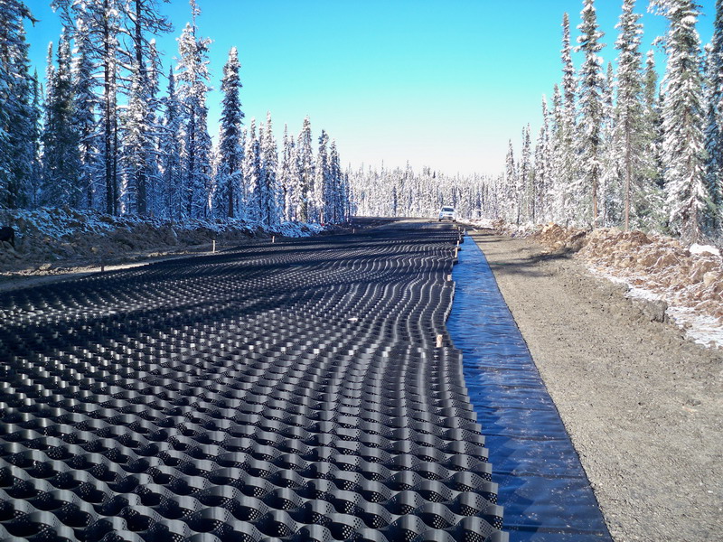 Soil Confinement System Reduces Maintenance on Site Access Roads and ...