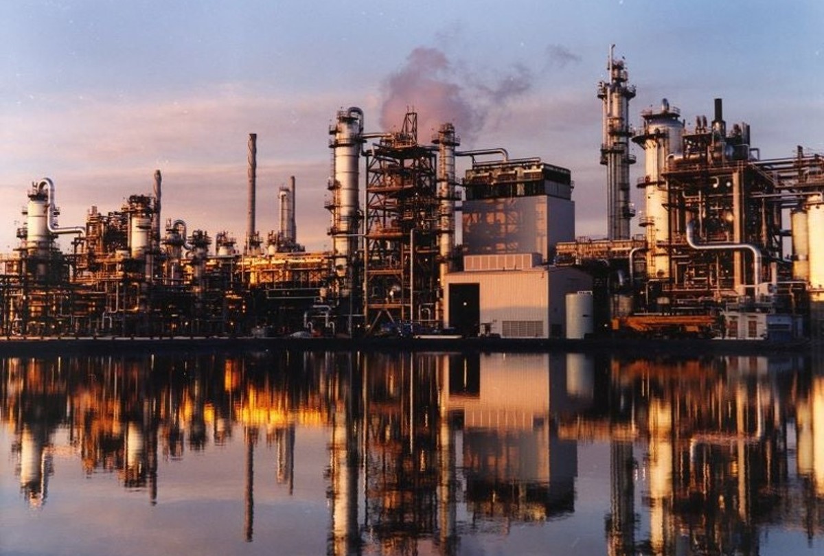 Workers at Shell’s Scotford Facility in Canada Move to Set up Strike ...