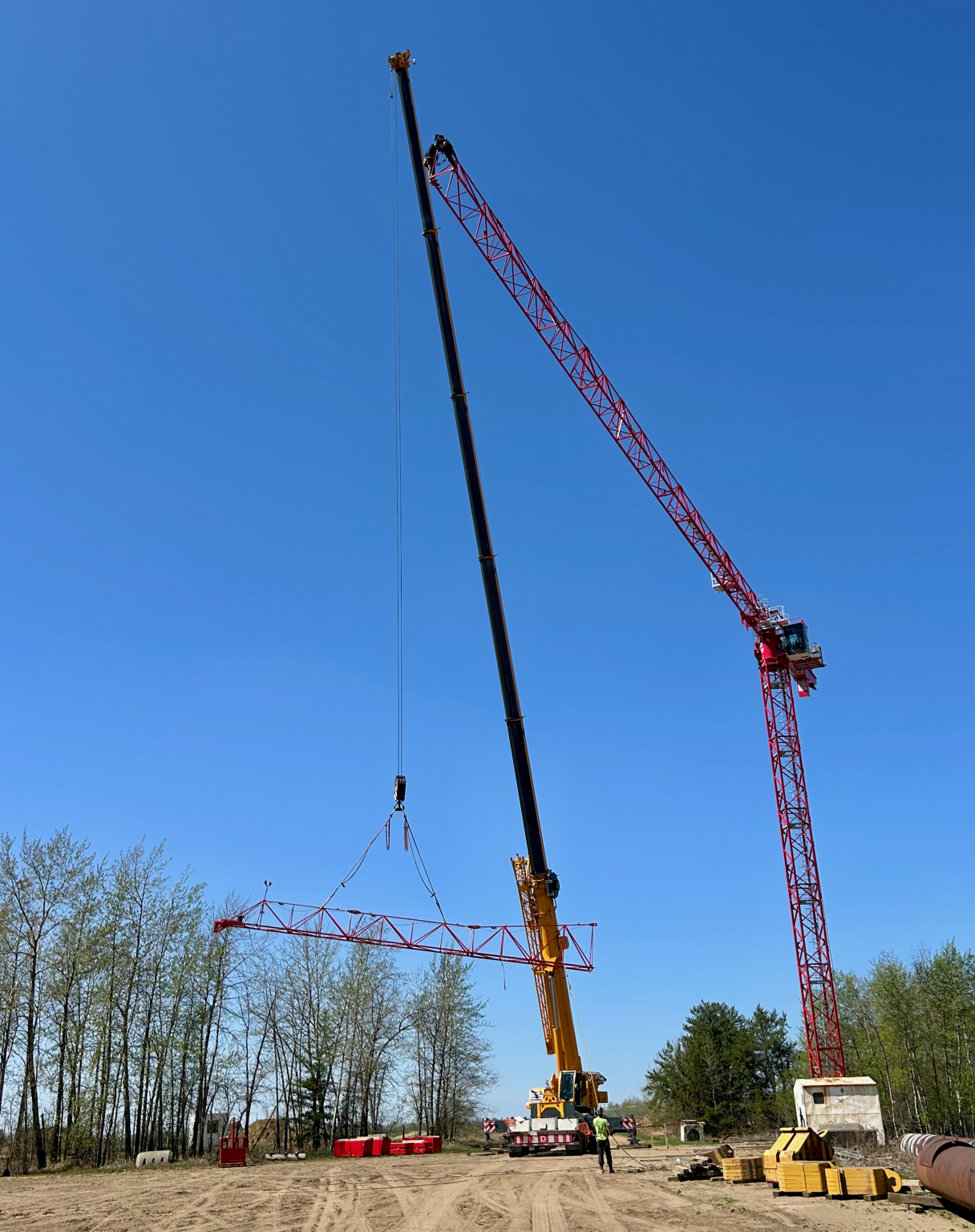 Alberta Union Scales Up Training For Pipe-Layers, Tower Crane Operators ...