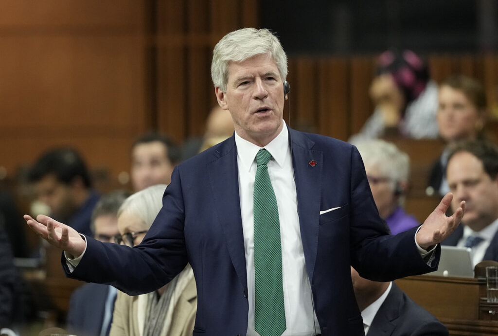 Oil Sands Firms Can Afford Carbon Capture, Hodgson Says - Canadian ...
